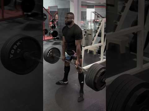 565lbs. 255kg. 505lbs. 227.5kg. Deadlifts 😵