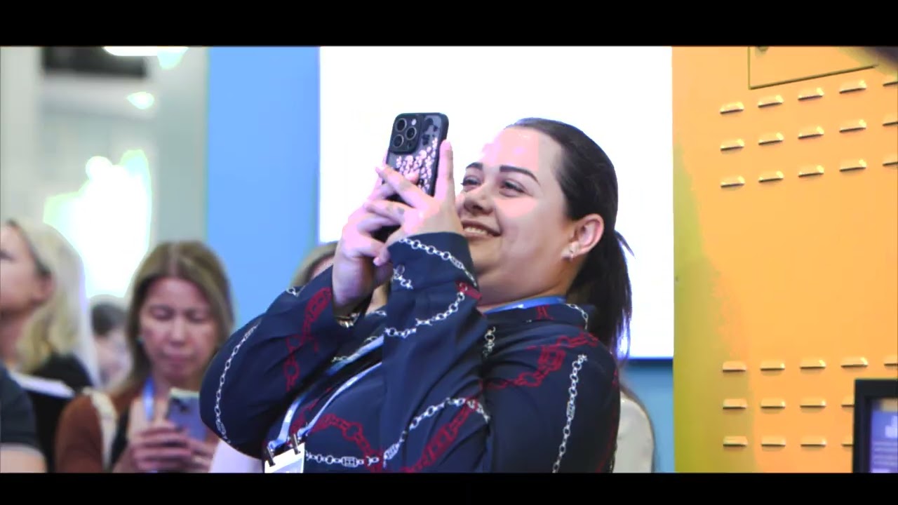 Compact Flying Theater