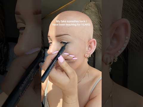 MY FAKE LASH HACK