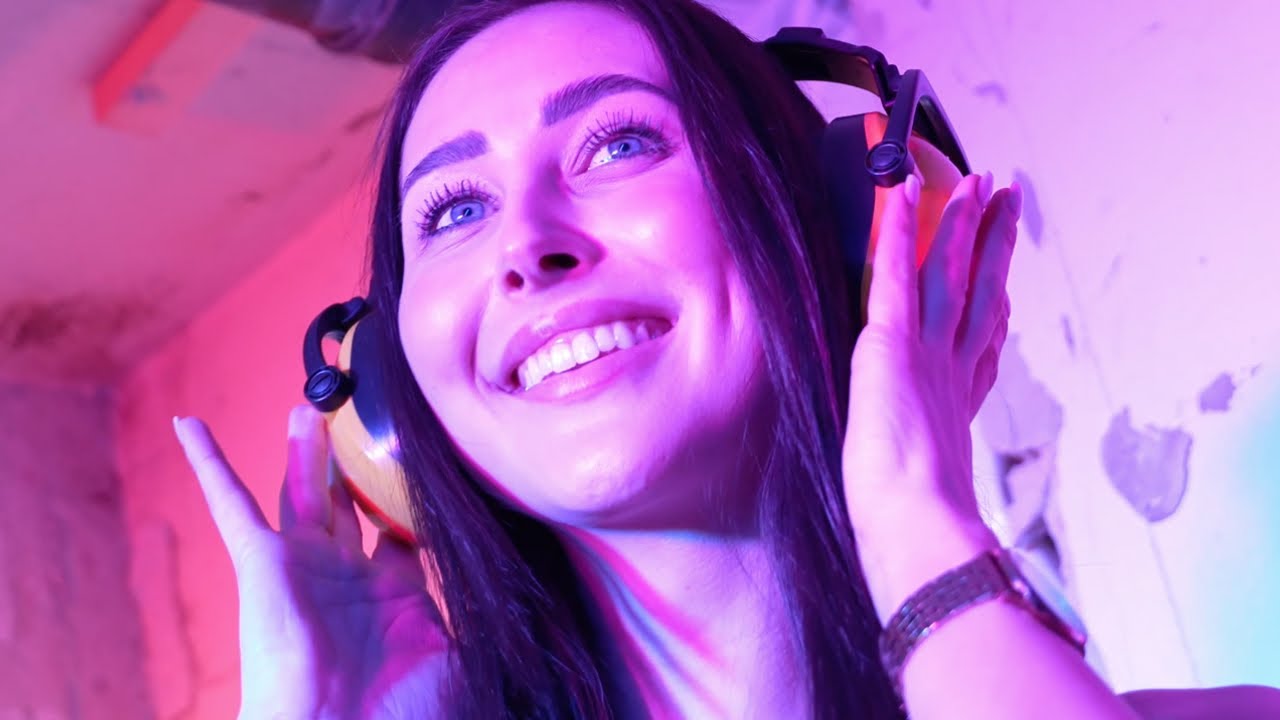 Lyrics & Translations of Ballert Auf Lautlos by Micha Von Der Rampe ...