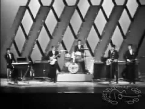 Dave Clark Five (1966 Royal Performance) 19 Days/ Georgia On My Mind