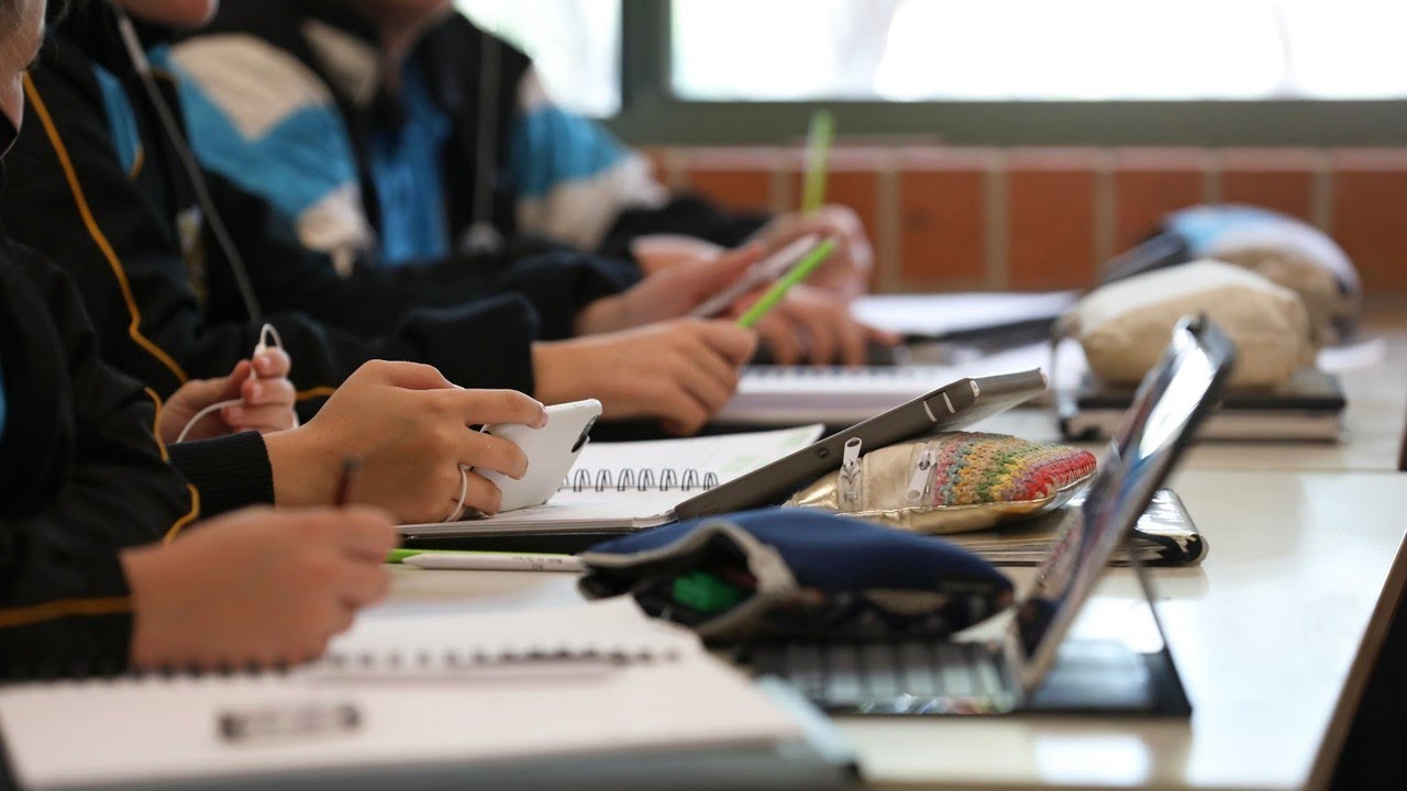 Twitter slams teacher who wants to ‘fight for kids’ by teaching CRT
