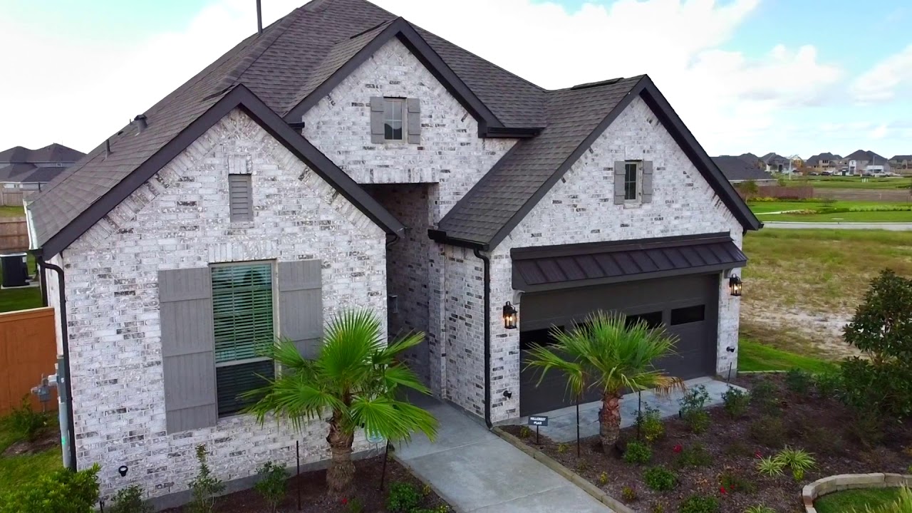 LAGO MAR Model Homes and Community