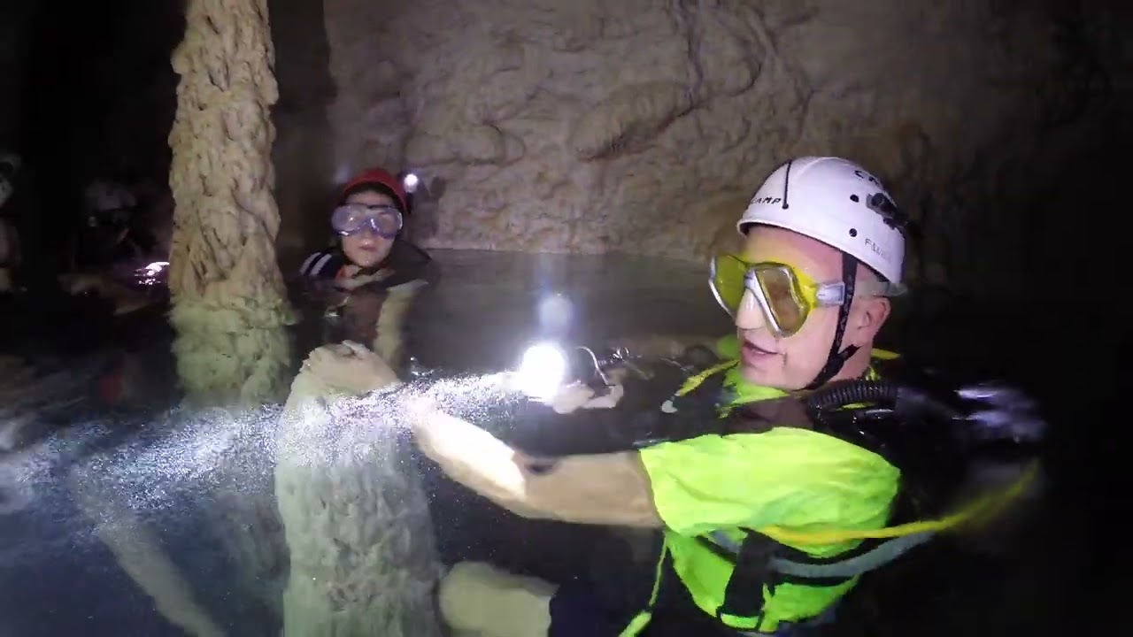 La grotta Giusti in immersione.