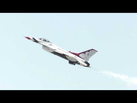 USAF Thunderbirds at Dayton Air Show 2025 Highlights