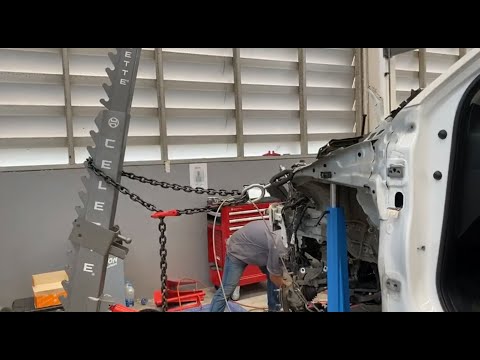 Mazda 2 collision repair on the job training with Cameleon universal jig system only by Celette