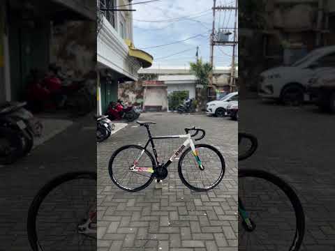 Bike Chek Cinelli Vigorelli 3D #fixedgear #fixie #bicycle #bicycling #cinematic #fnjb #racing