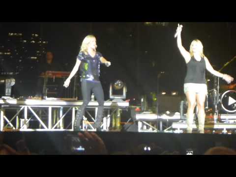 Carrie and Miranda Duet in Canada | DeLong & DeShort Of It's Blog