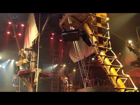 Pirate's Dinner Adventure - A Com-pe-tition!