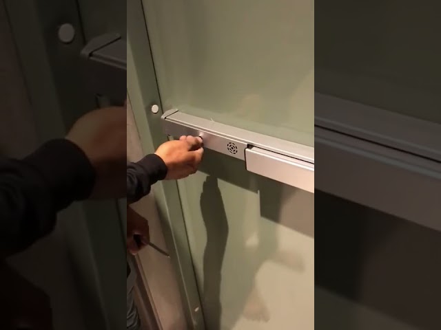 Panic Bar - PHB 3000 Dormakaba Door Panic Bar Manufacturer from Thane