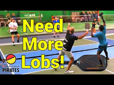 3 Vauraus Pickleball Paddles and Lobs