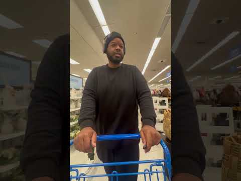 TALKING TO THE ROSS CUSTOMERS ABOUT THE SALE ππ£οΈ #dailyvlogger ##ross #sale