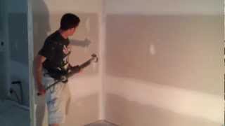 Drywall Finisher Overview | What is a drywall finisher? - Zippia