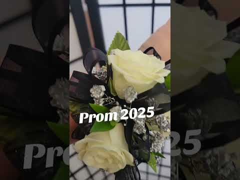 Must have Prom Corsages #florists #shorts #shorts