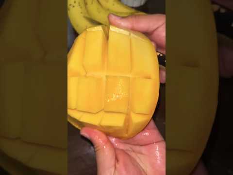 Cut the Giant Mango🥭 season fruit #shorts #mango