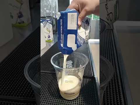 Iced Spanish Latte | Shorts | ZUS Coffee | ASMR #coffee #cafevibes #cafevlog #zuscoffee