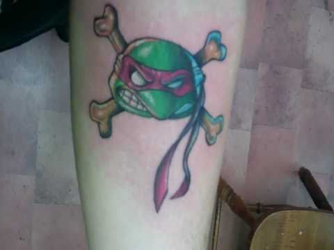 JoeGro gets a Teenage Mutant Ninja Turtles Tattoo