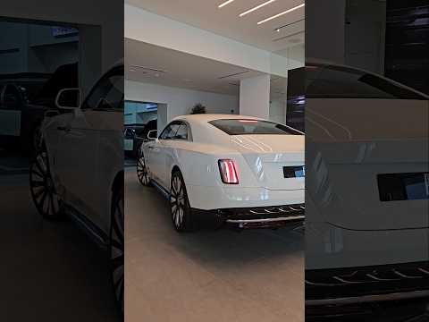 Rolls Royce Spectre #2025 #viralvideo #rollsroyce #shortvideo #therian