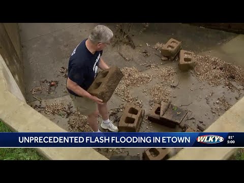 Elizabethtown residents working to clean up after flash flooding