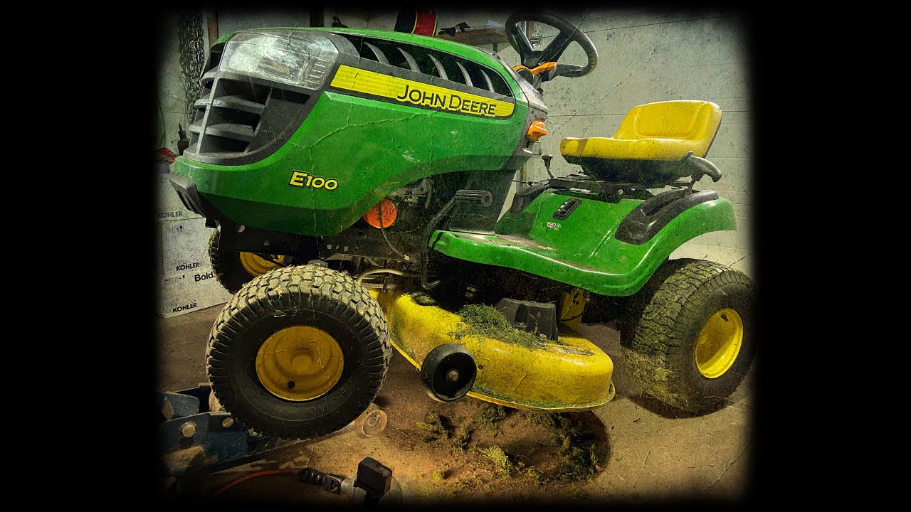 John Deere E100 - Change Mower Blades without taking deck off