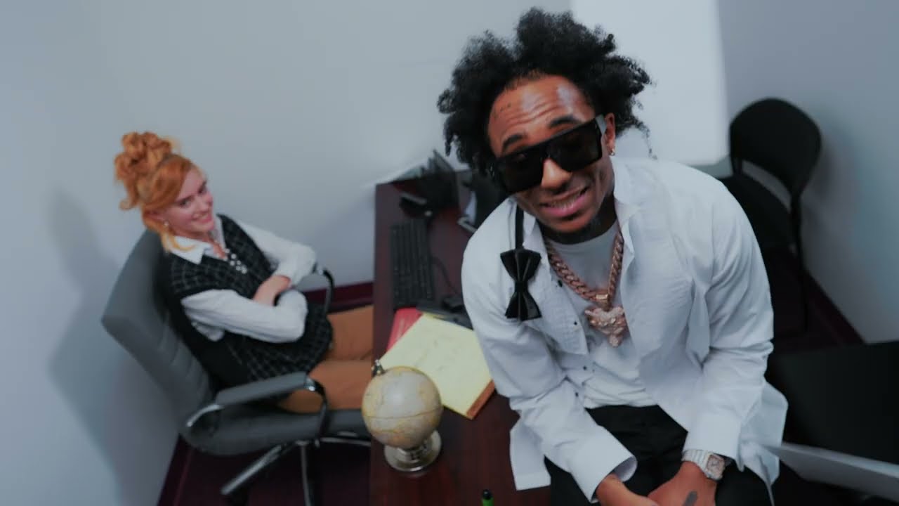 Jorjiana - Deleting Pictures (feat. Loe Shimmy) [Official Video]