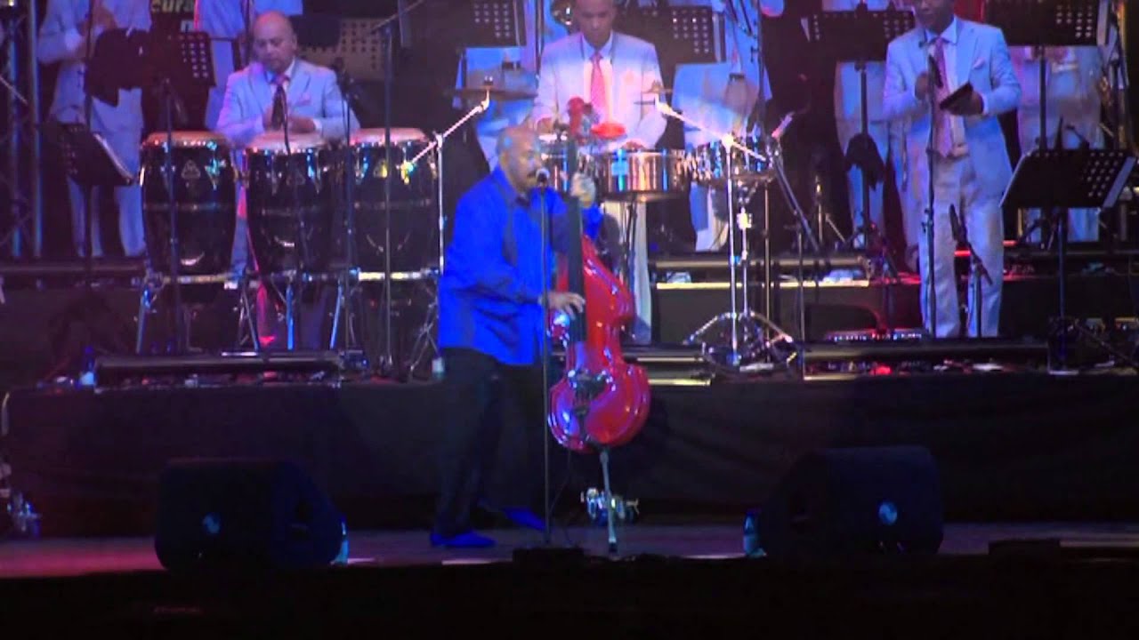 Mi Bajo y yo-Oscar D' Leon Salsa Giants