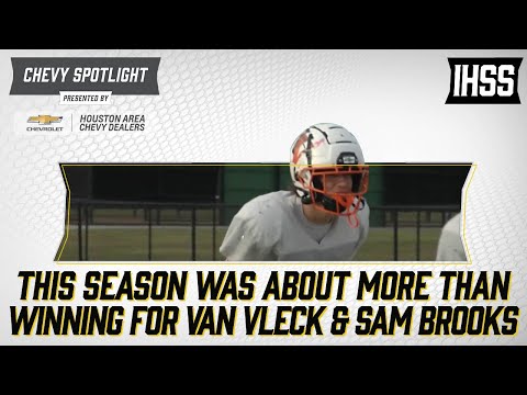 Van Vleck Football Player Honors His Dad - 2021 Texas High School ...