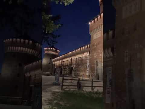 Castello sforzesco Milano 🇮🇹 #milan #italy #foryou #viralvideo #youtubeshorts
