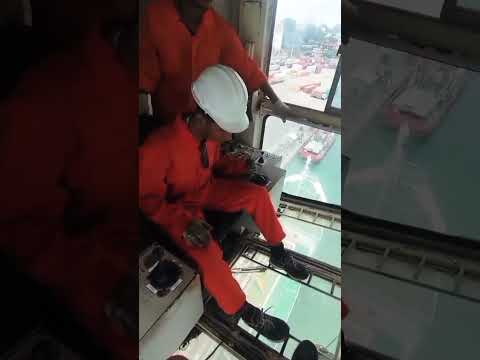 OFFSHORE CRANE TRAINING OFFSHORE CRANE LICENCE OFFSHORE CRANE STAGE 1 2 3 TRAINING IN MUMBAI, INDIA