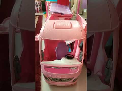 Barbie Bus