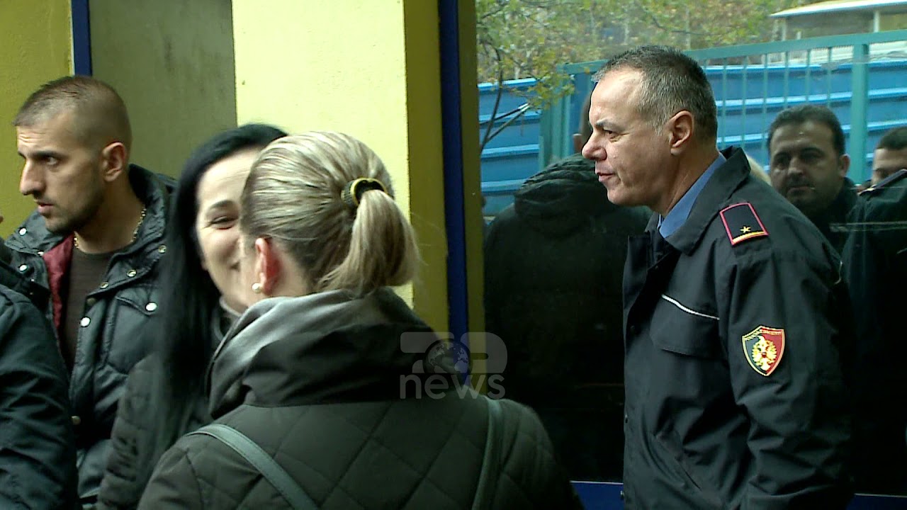 Top News-4000 € rryshfet për marrjen e grades / Jepet vendimi për ... Top News-4000 € rryshfet për marrjen e grades / Jepet vendimi për ...