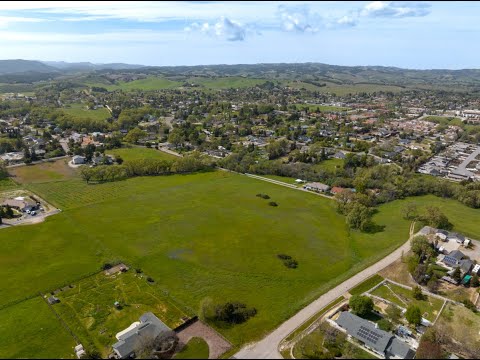 Bennett Way, Templeton, CA 93465