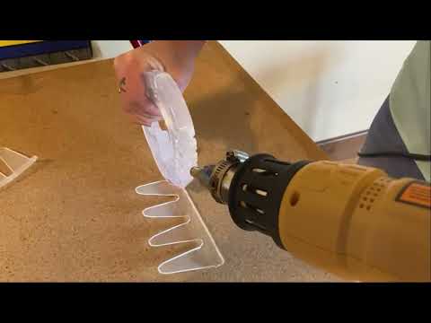 Closer Look at Welding Tabs on the EasyShoe Versa Grip Light