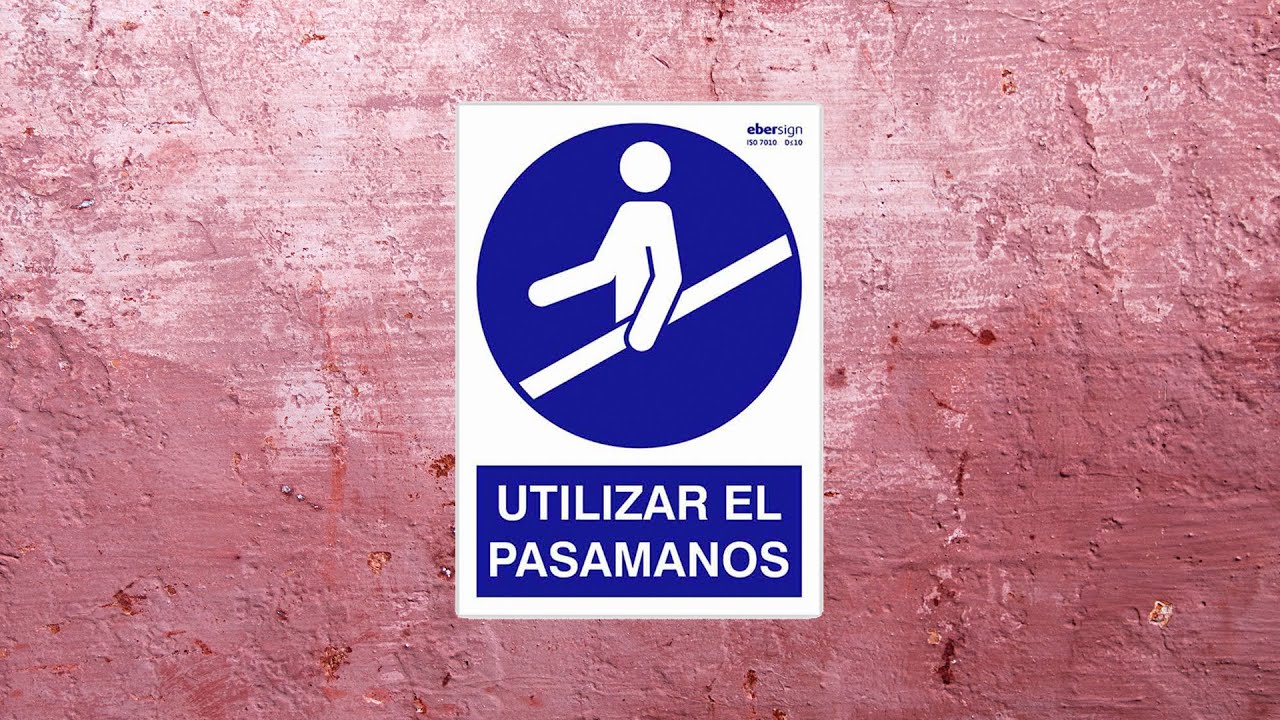 Cartel utilizar el pasamanos ISO 7010