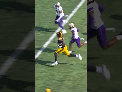 SLOW-MO Movement with Kaleb Johnson! 🥶 #collegefootball #cfb #iowa