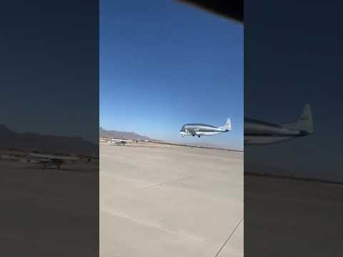 NASA airplane landing in Elpaso,Tx