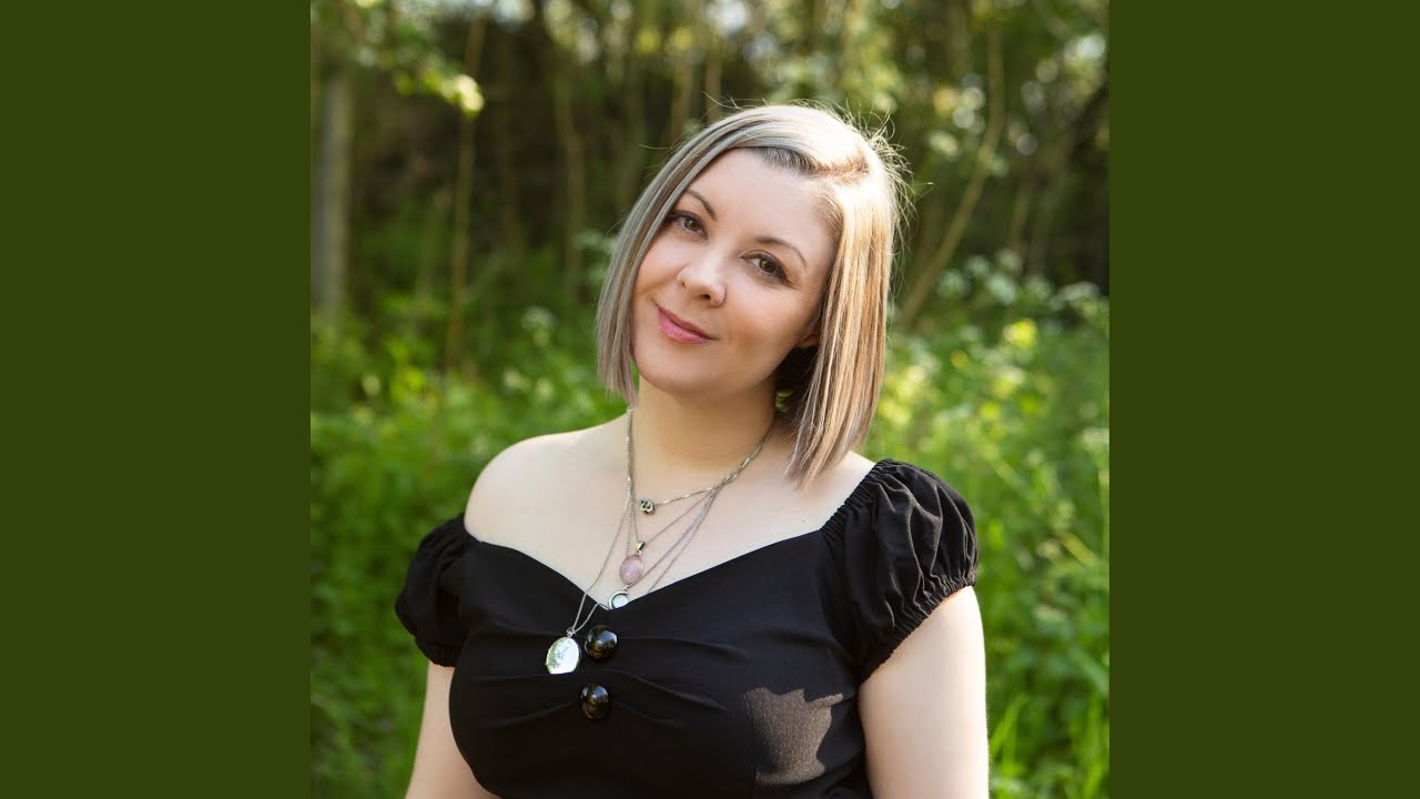 Music review: Laura Musgrave - Early Days, on Nagamag Magazine