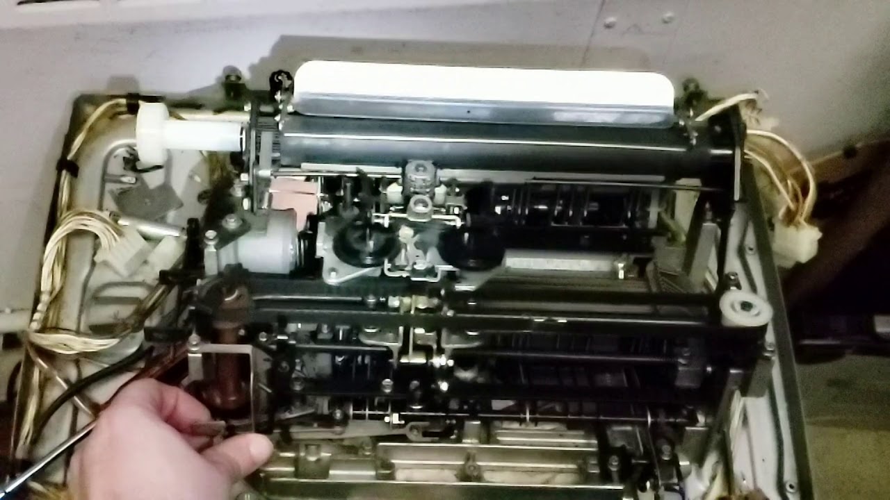 PDP-12: ASR-33 Teletype Carriage Return SLOWMO