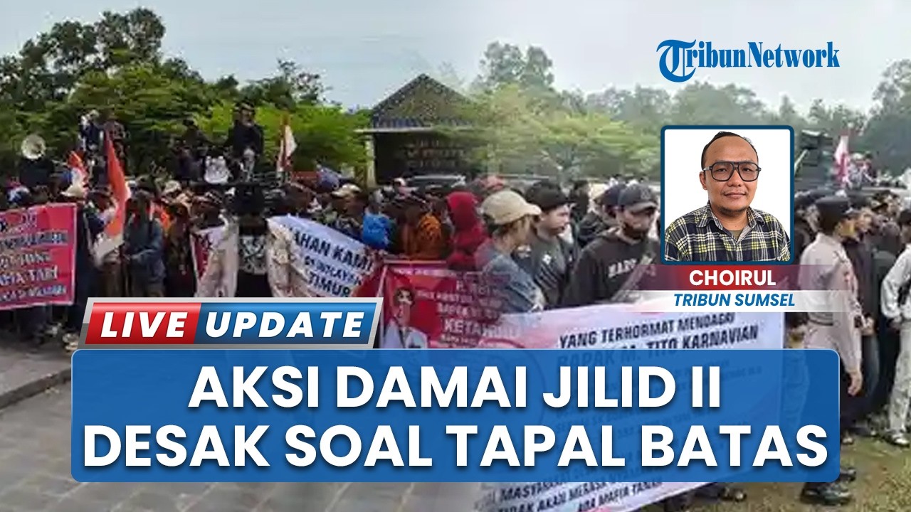 Warga Tiga Desa Geruduk Kantor Bupati OKU Timur, Desak Kepastian Hukum ...