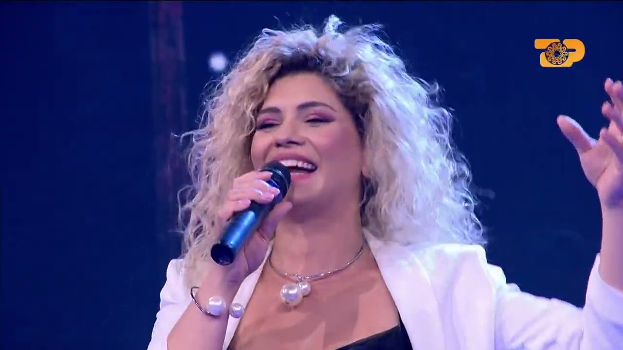 Denisa Gjezo këndon “Kolazh dasme kolonjar” E Diell 26/06/2022 - Top ... Denisa Gjezo këndon “Kolazh dasme kolonjar” E Diell 26/06/2022 - Top ...