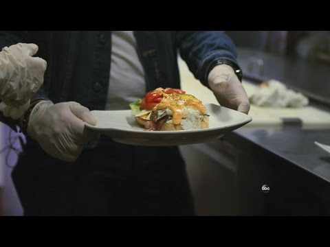Edward Scissorhands-Inspired Burger| ABC News