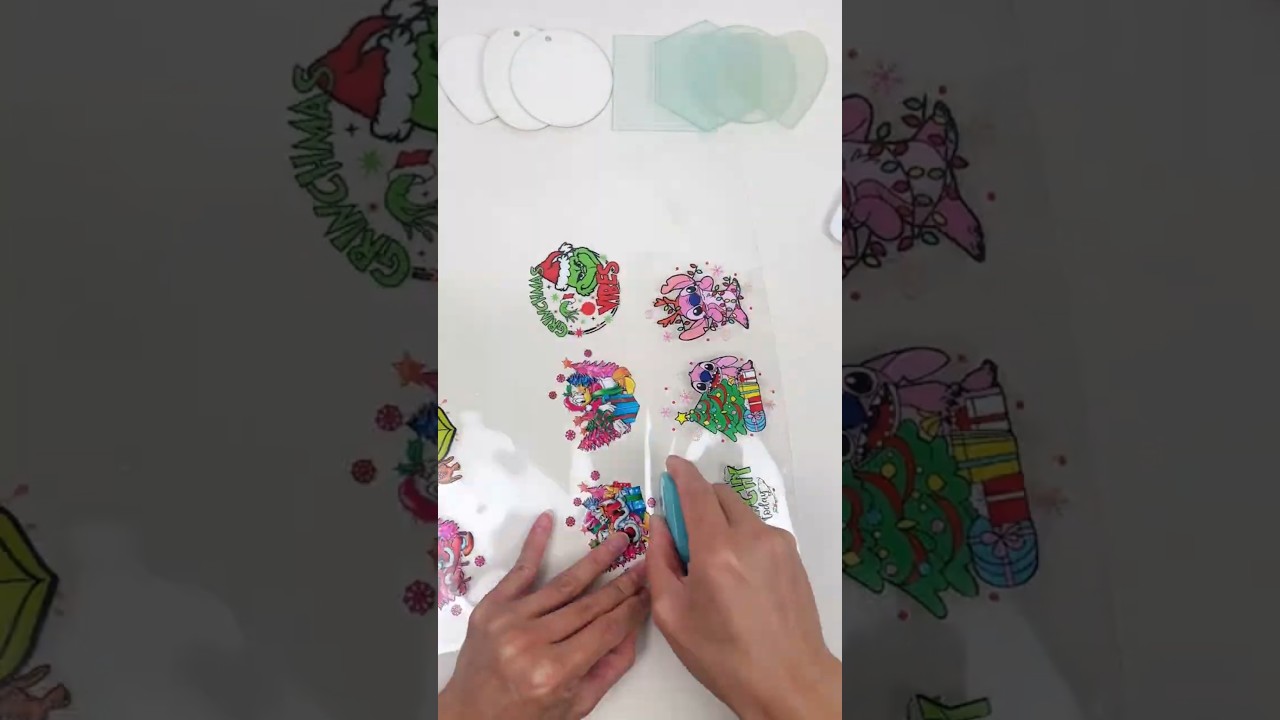 Let's together personalized Christmas ornaments with UV DTF stickers#pydlife#uvdtf#diy#christmasgift