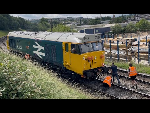 50021 BREAKS track clips and DERAILS at the Keighley & Worth Valley Diesel Gala, Sun. 22nd June 2025