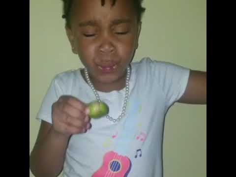 Bahrayn trying Guinep
