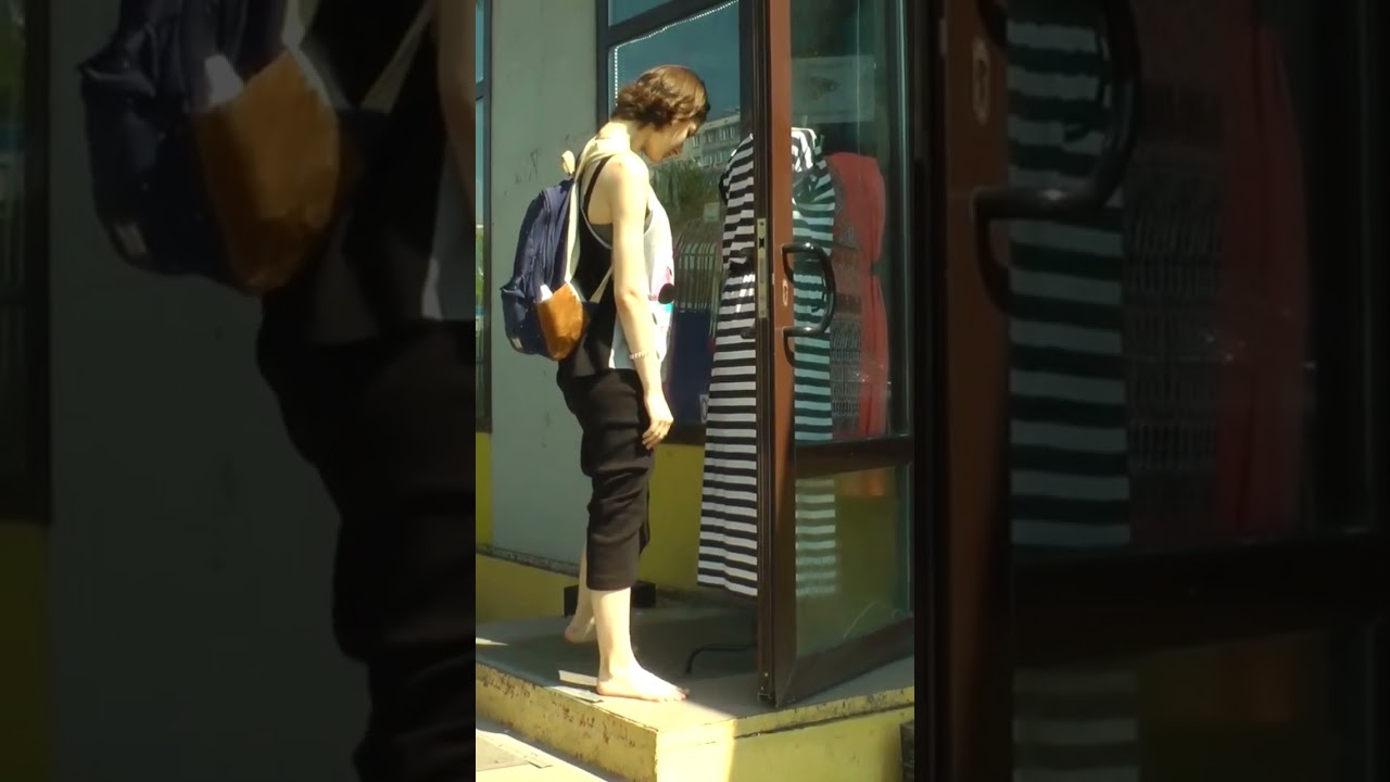 Pretty Anna Walking Barefoot. #shorts #youtubeshorts #shortsfeed #shortsviral #shortsvideo #feet