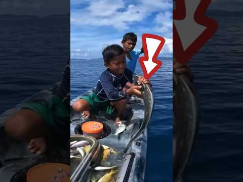 π€£ Funny Fishing in the Philippines. #shorts #fishing #funnyshorts
