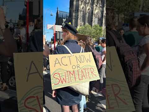 they came PREPARED #climatestrike #fridaysforfuture #climatehope #ecoanxiety #solastalgia