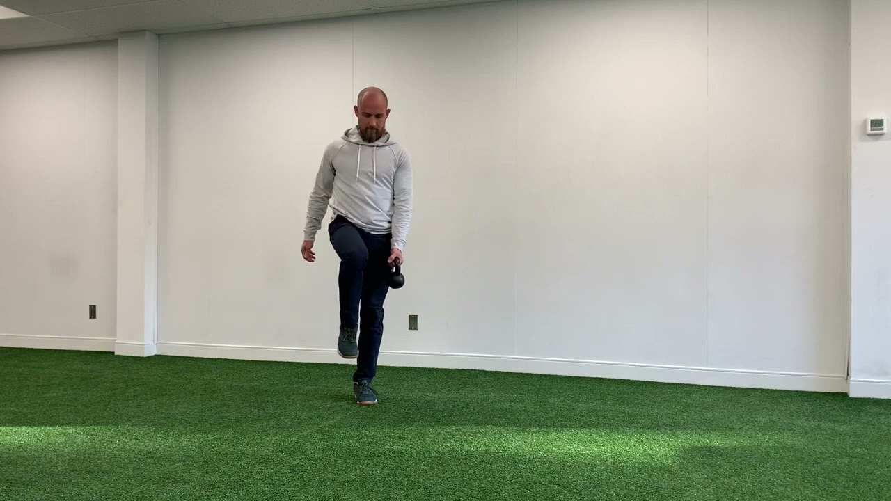 Bowler squat (reflexive eccentric)