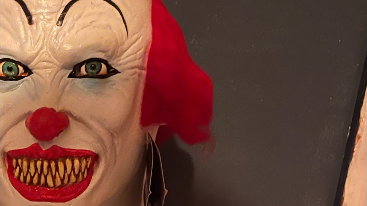 Ghoulish Productions Pennywise Clown Mask Review