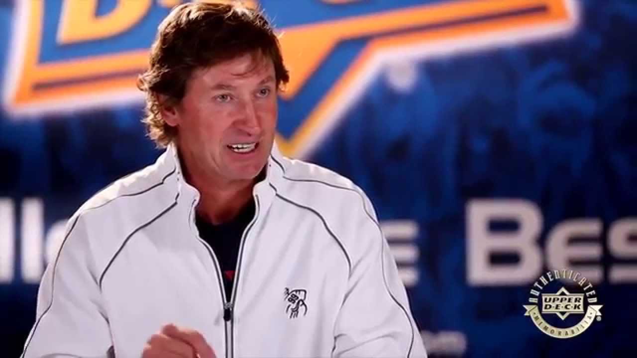Wayne Gretzky Talks About His Autograph Style